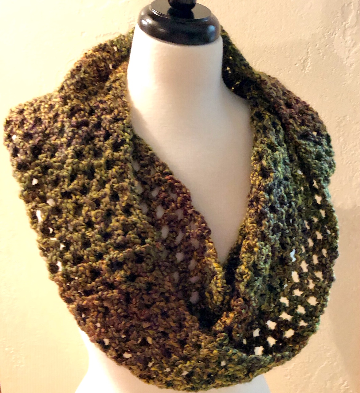 Woodland Cozy Cowl Beginner Crochet Pattern - Pattern Princess