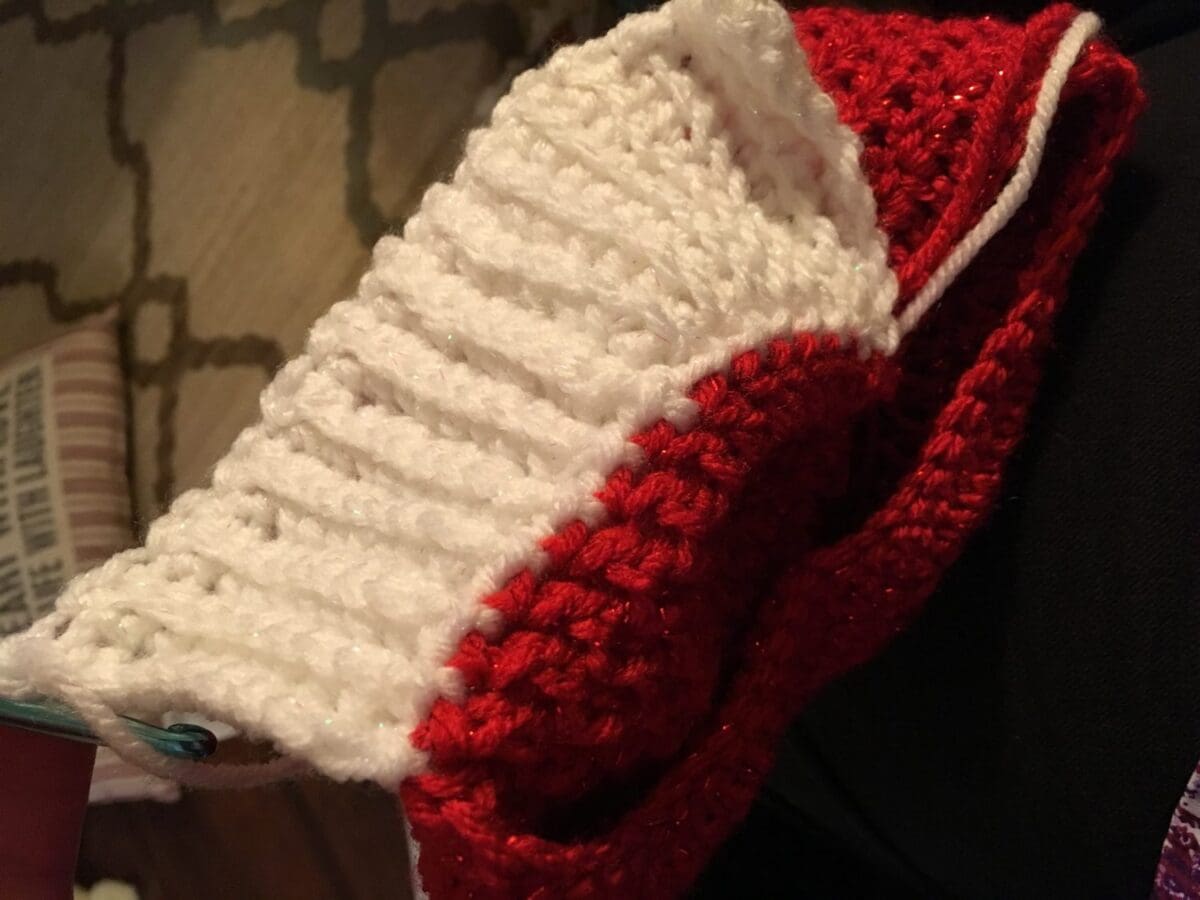 Handmade Christmas Hat DIY Crafts - Pattern Princess