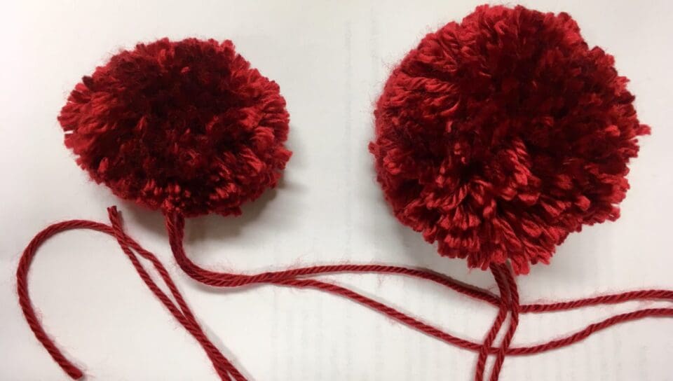 How to Make Pom-Poms Easily - Pattern Princess