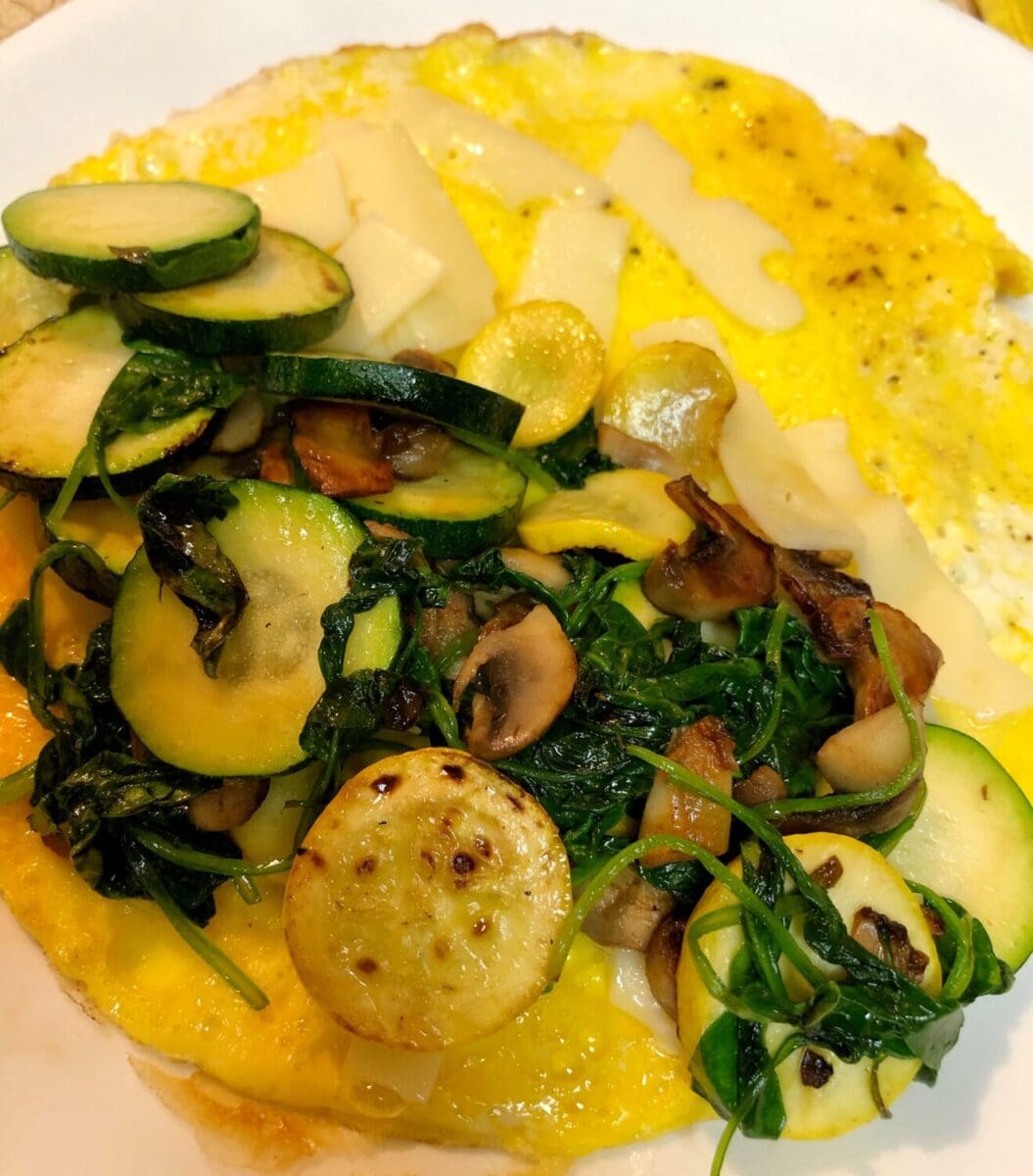How to Make: Loaded Veggie Omelet - Pattern Princess