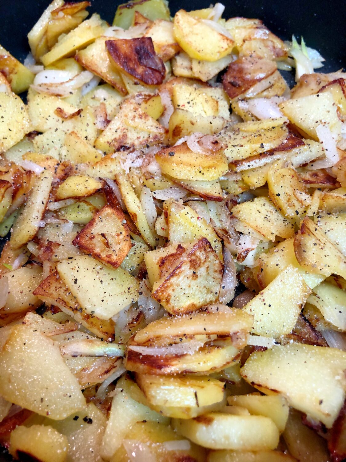 Quick and Easy Home Fries for Breakfast - Pattern Princess