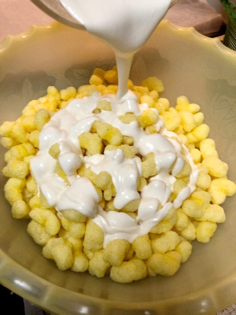 White Chocolate Puff Corn Crack - Pattern Princess