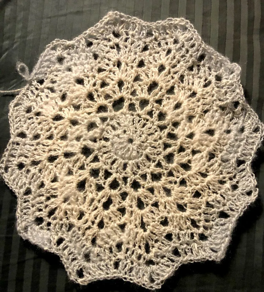 Gothic Crochet Center Piece - Pattern Princess