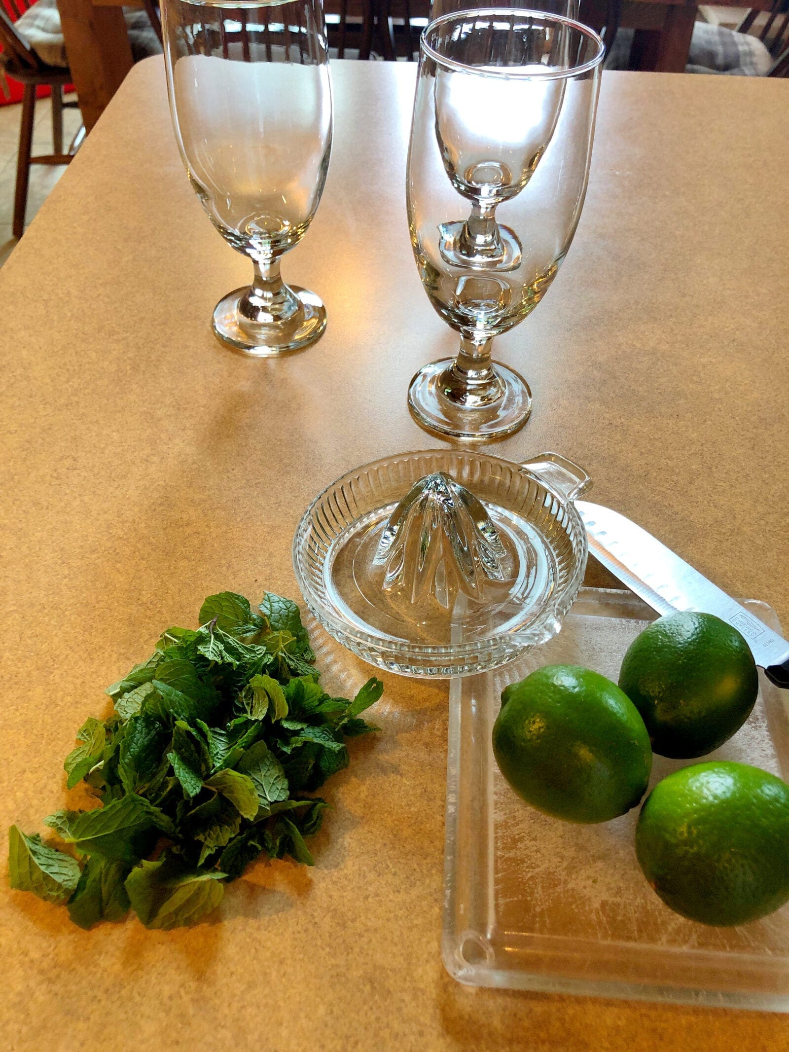 How to Make the Classic Homemade Mojito Recipe - Pattern Princess