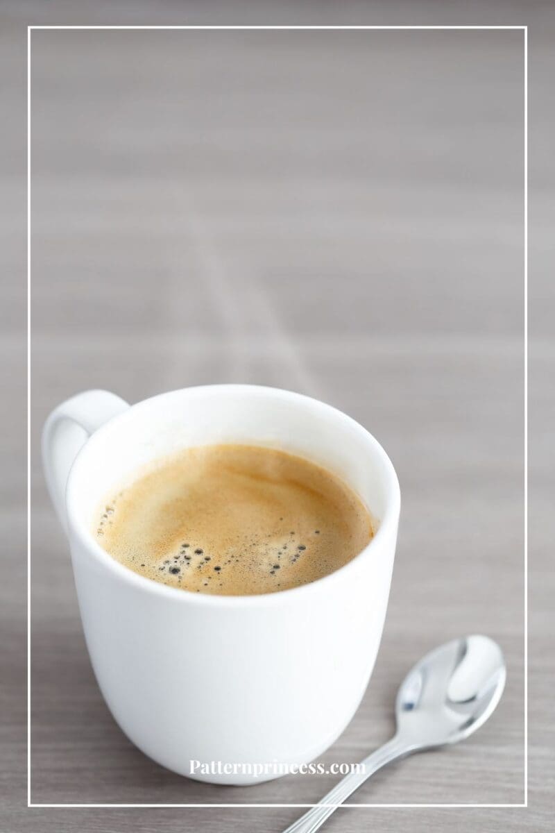 Adding Vanilla Extract to Coffee Homemade Recipe - Pattern Princess